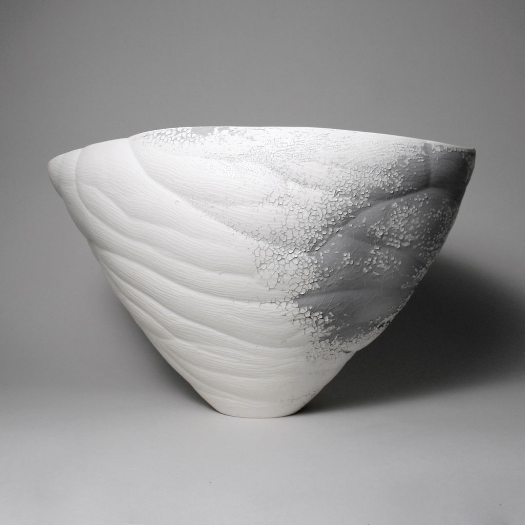 Cracked Veneer – La Guilde